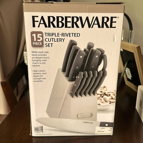 Farberware | Kitchen | Nwtfarberware 5 Piece Triple Riveted Cutlery Set ...